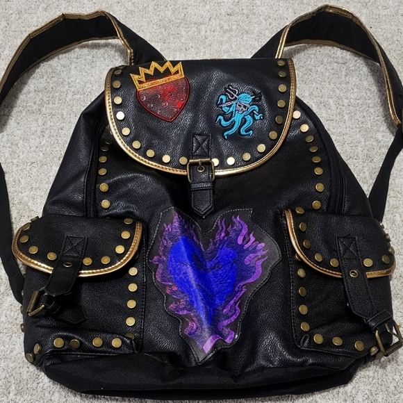 Disney | Bags | Authentic Disney Store Descendants 3 Dragon Octopus ...